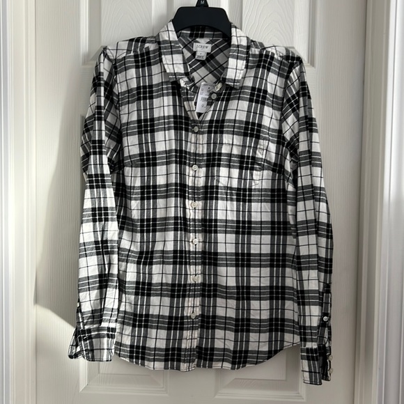 J. Crew | Tops | J Crew Flannel Shirt W Pocket | Poshmark